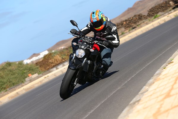 YAMAHA MT-07 (2014-2018) Review | Speed, Specs & Prices