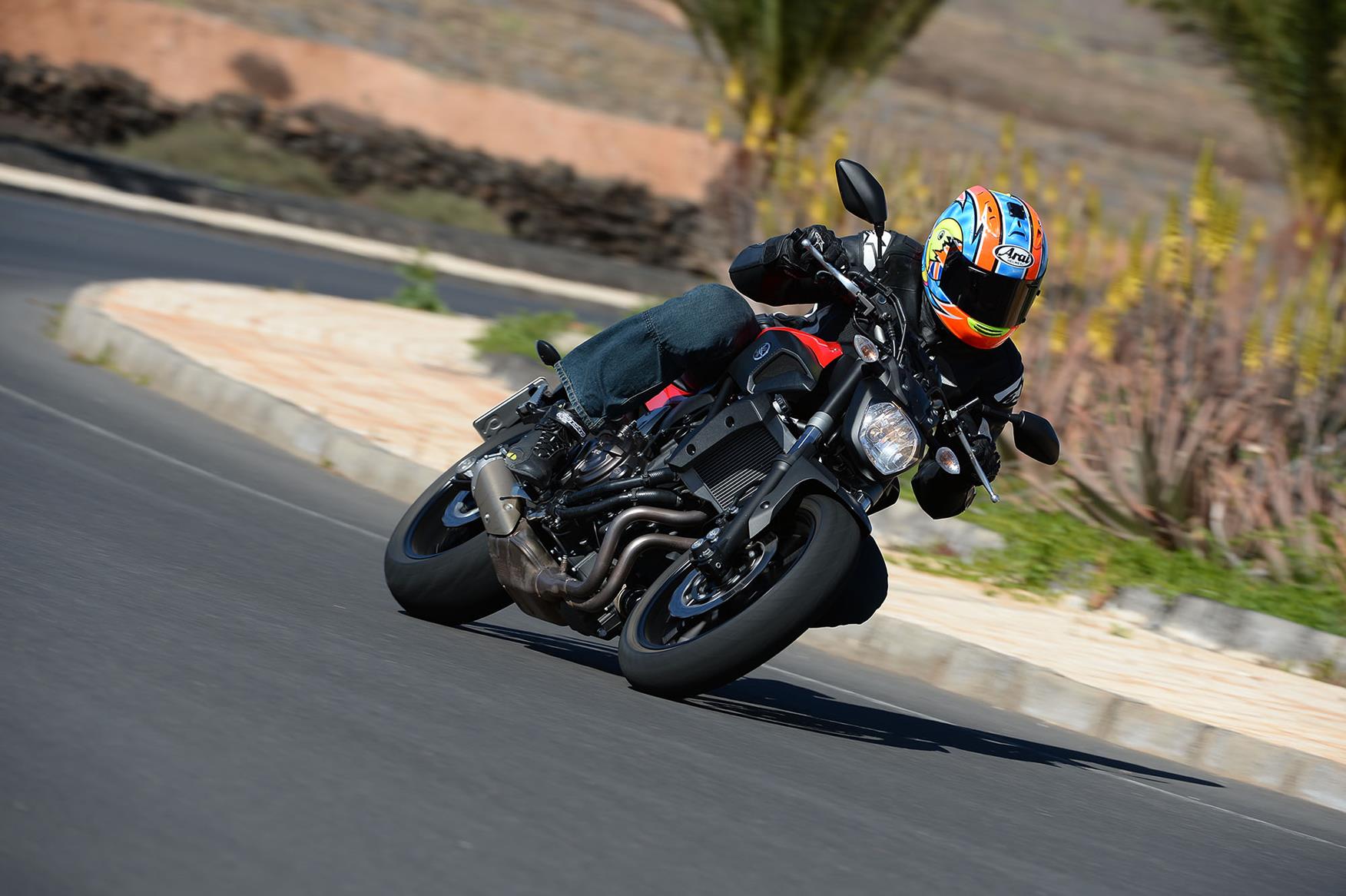 YAMAHA MT-07 (2014-on) Review | Speed, Specs & Prices | MCN