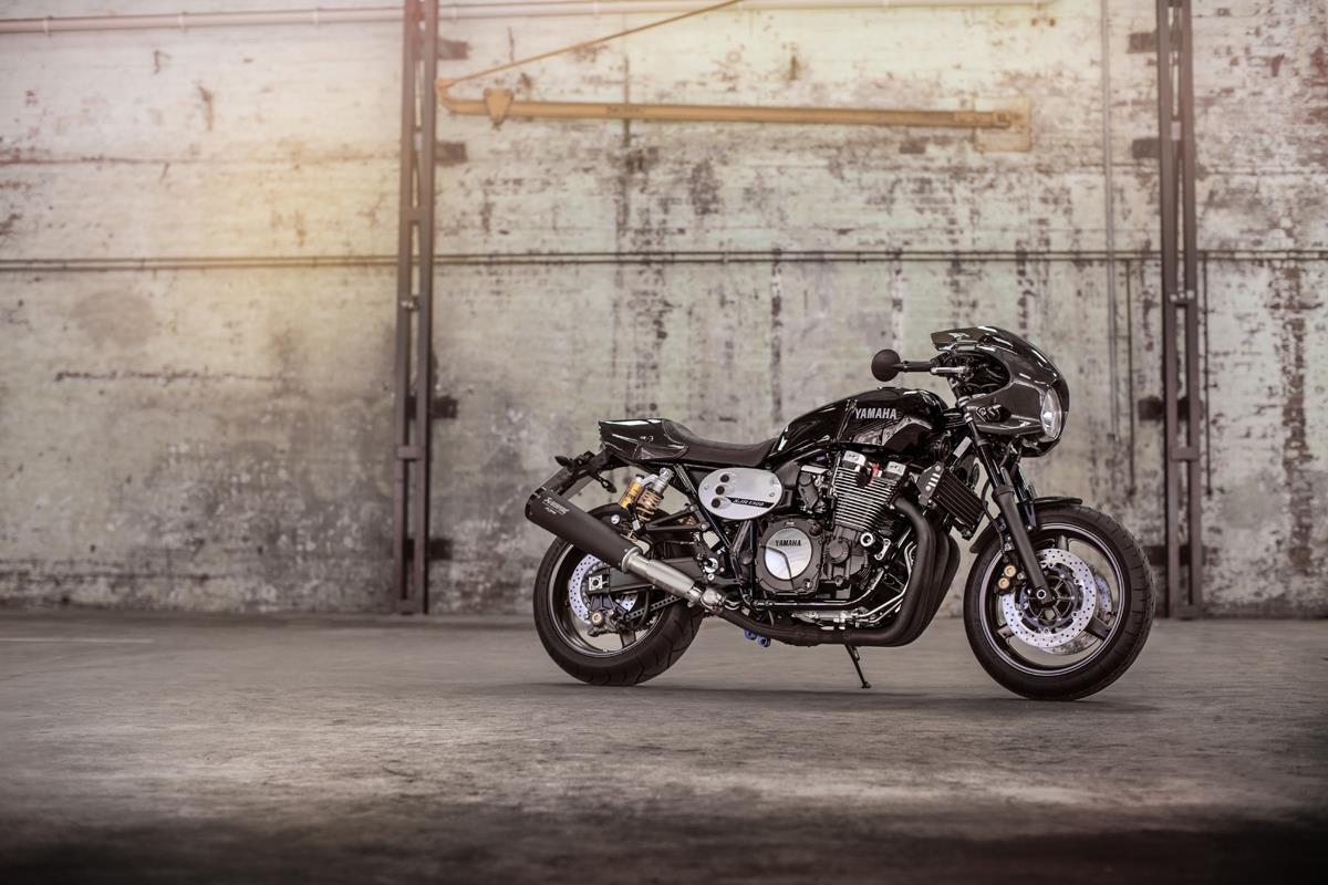 First Ride: Yamaha XJR1300 Racer