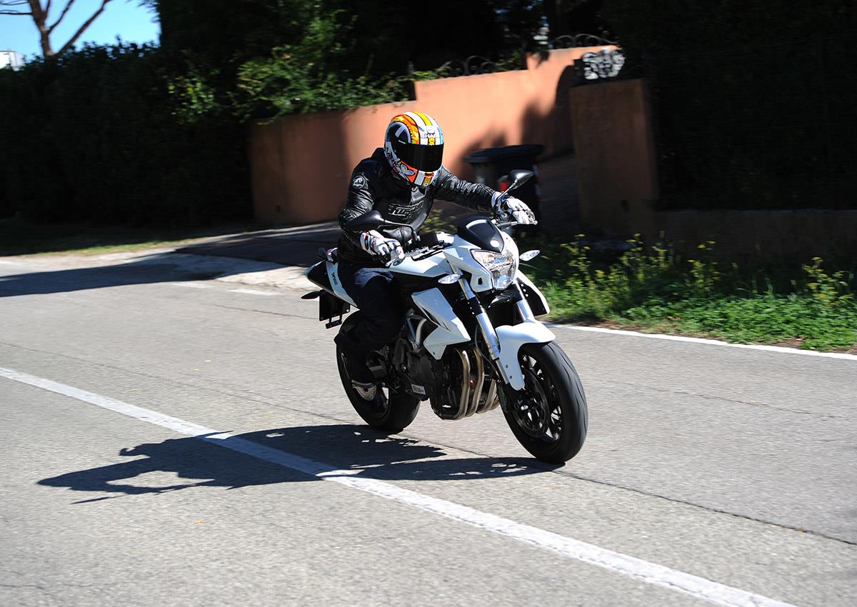 BENELLI BN600 (2014-on) Review | Speed, Specs & Prices | MCN