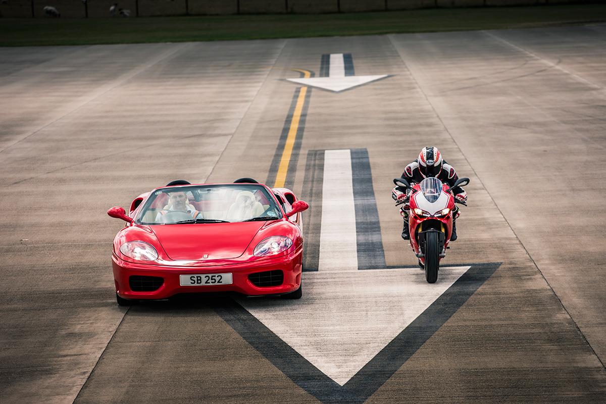 Video: Ferrari 360 Spider vs Ducati 1199 Panigale R | MCN