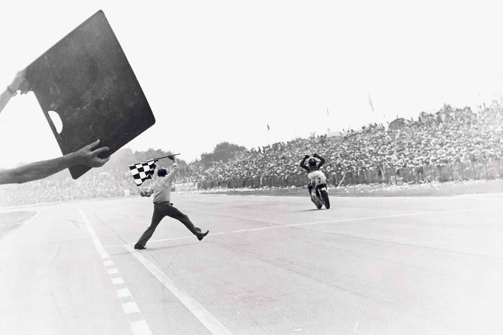 When Barry Sheene won the 1976 world championship – Eyewitness special ...