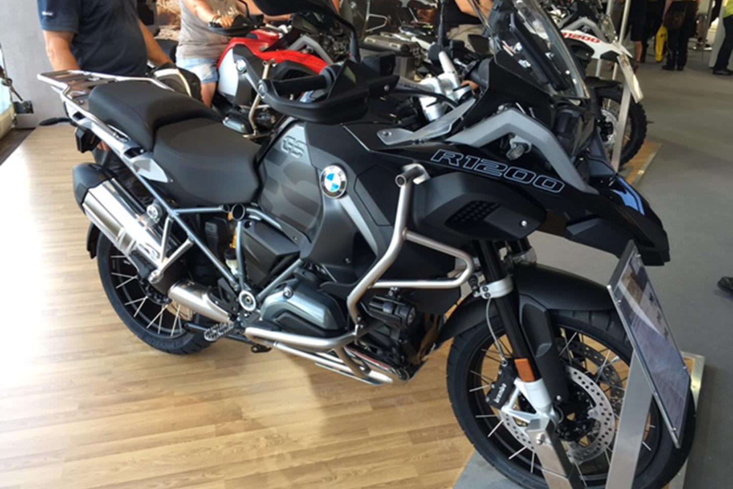 Gallery: BMW R1200 range gets 2017 update | MCN