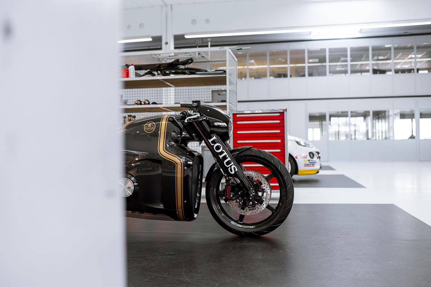 Gallery: Inside the Lotus C-01 factory | MCN