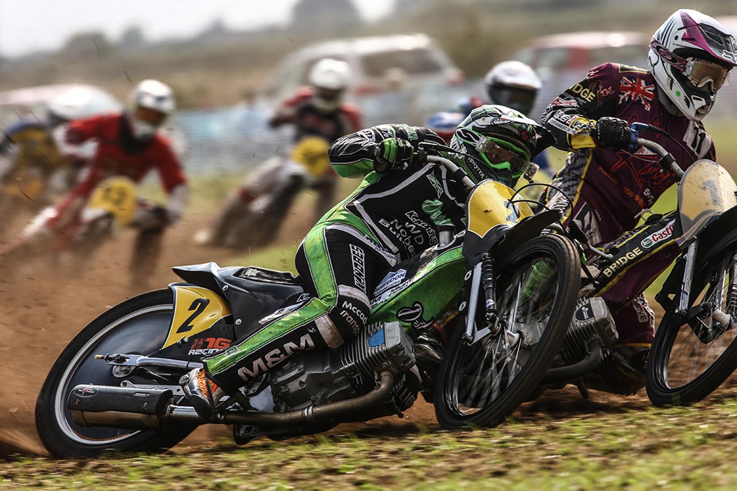Gallery: Grasstrack racing at the Lincolnshire Poacher | MCN