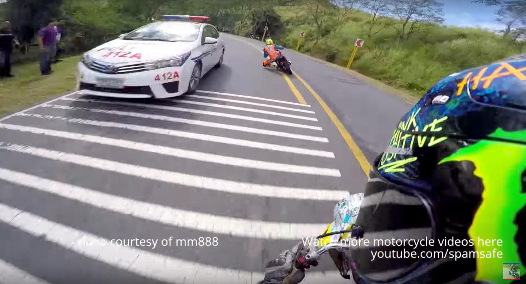 Video 16 000 Street Race Settles Facebook Feud Mcn
