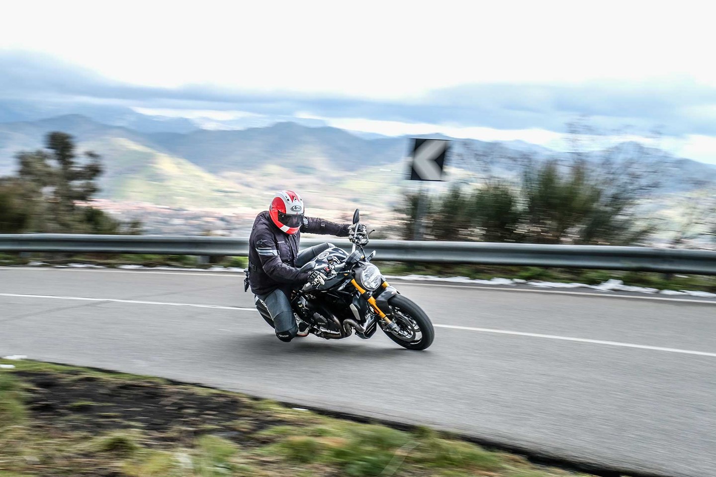 Gallery: Ducati Monster 1200S v Triumph Speed Triple R | MCN