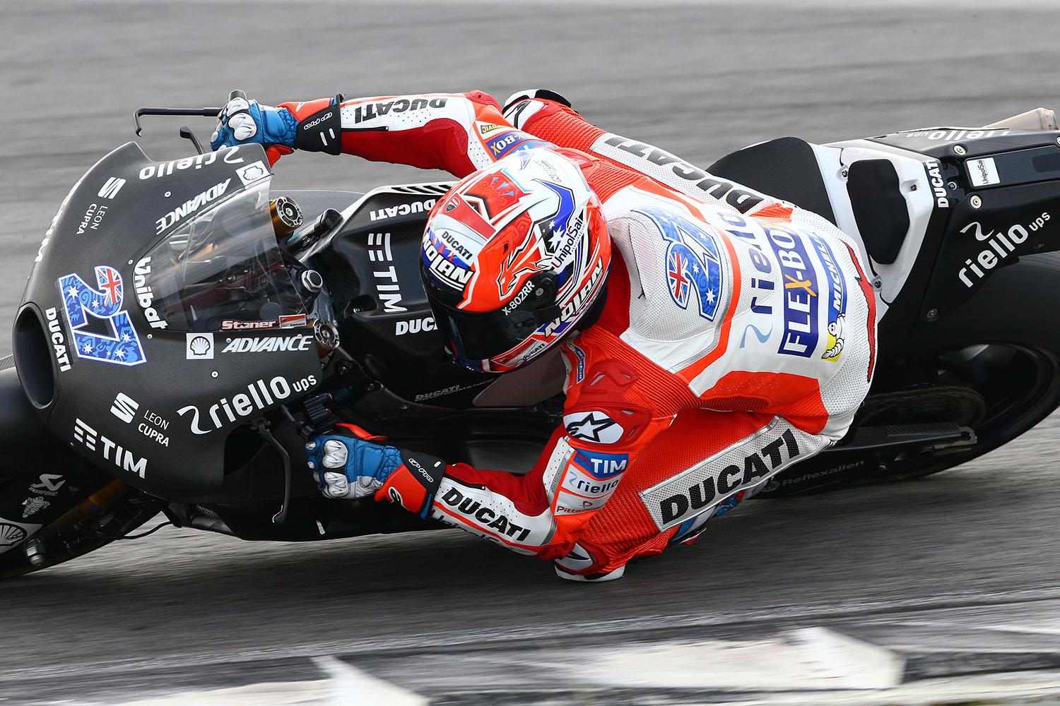 MotoGP: Stoner says Ducati flying without wings | MCN