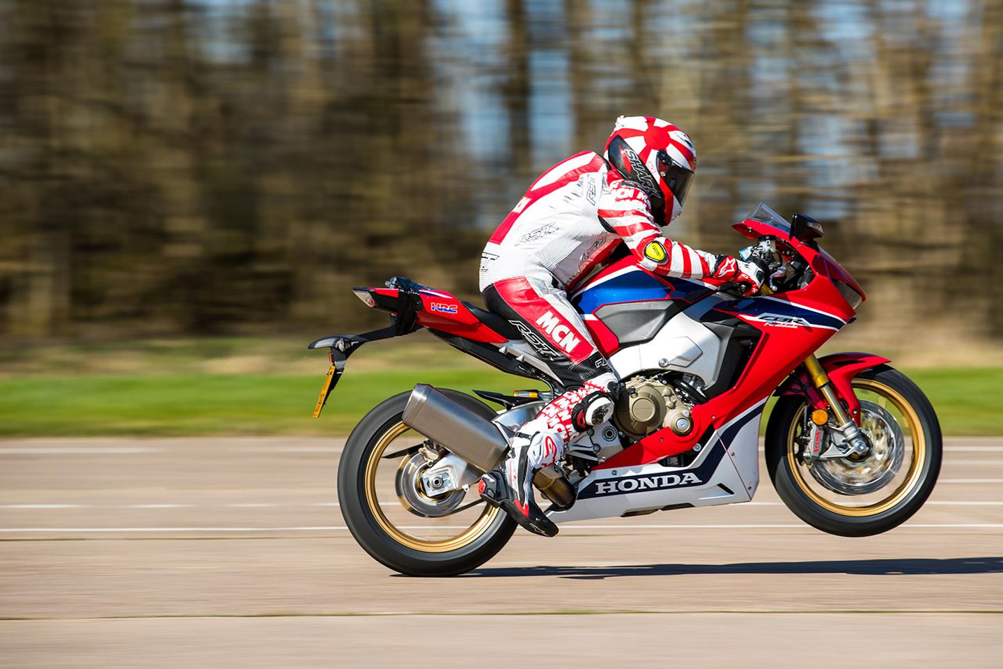 Gallery: Honda Fireblade SP old v new | MCN