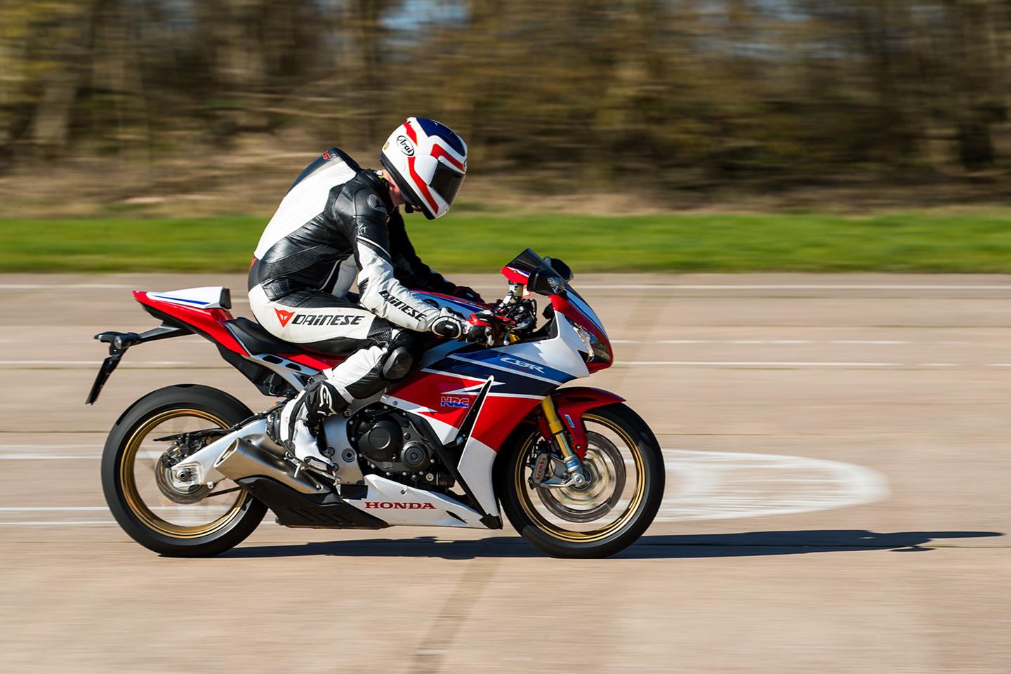 Gallery: Honda Fireblade SP old v new | MCN