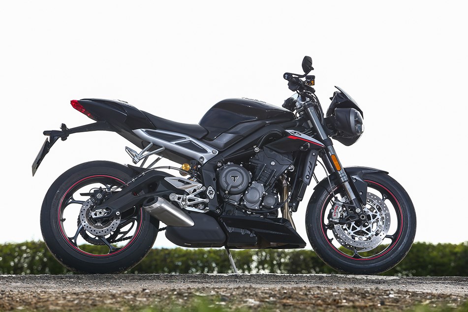 Gallery: Triumph Speed Triple vs Street Triple 765 RS | MCN