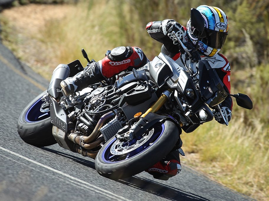 YAMAHA MT-10 SP (2017-on) Review | Speed, Specs & Prices | MCN
