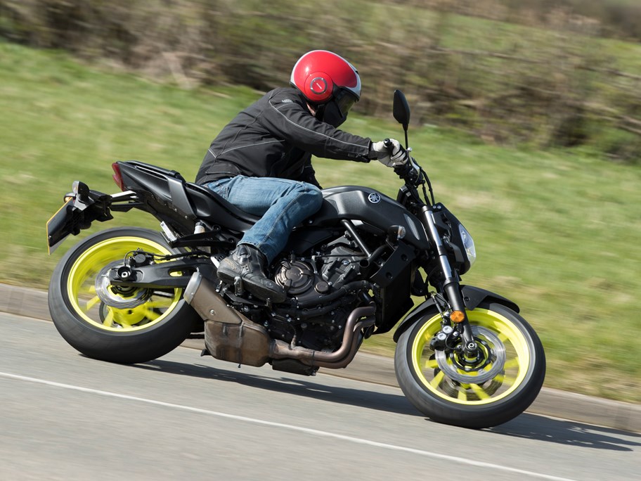 YAMAHA MT-07 (2018-2020) Review | Speed, Specs & Prices | MCN
