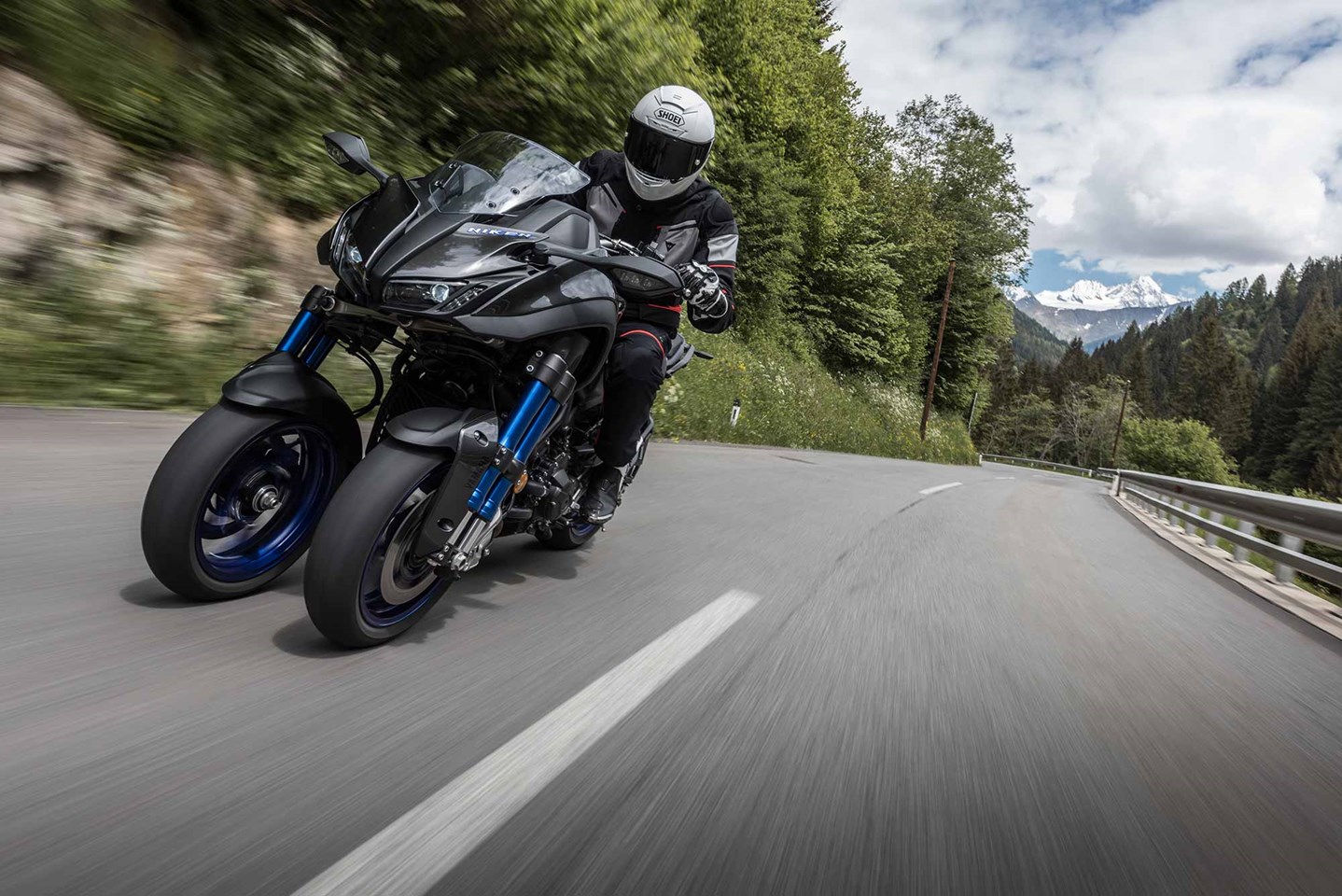YAMAHA Niken (2018-on) Review | Speed, Specs & Prices | MCN