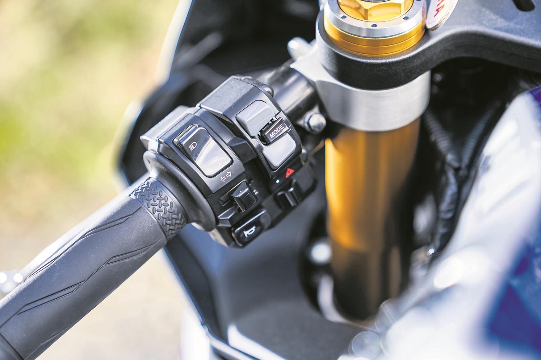 YAMAHA R1M (2018-on) Review