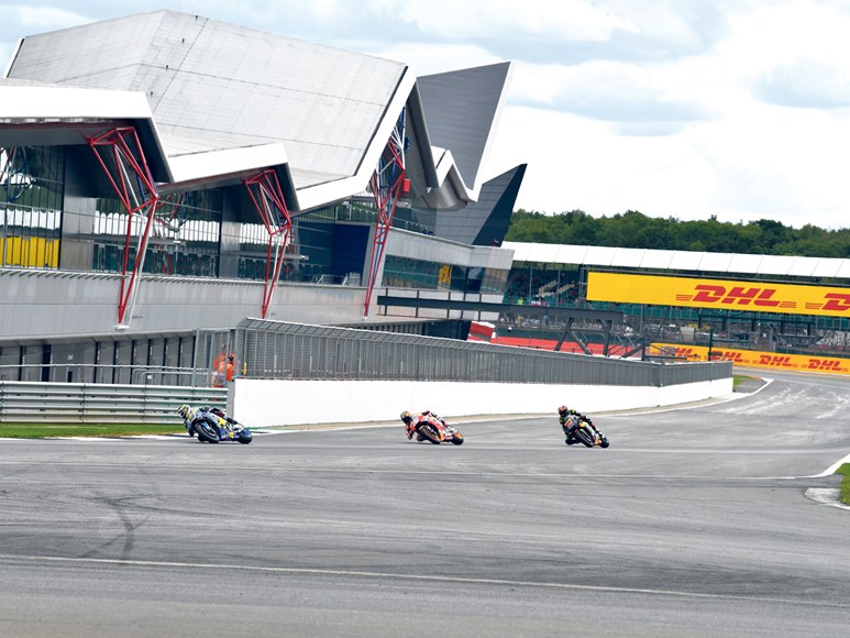 MotoGP: Rins wins by 0.013 seconds at Silverstone | MCN