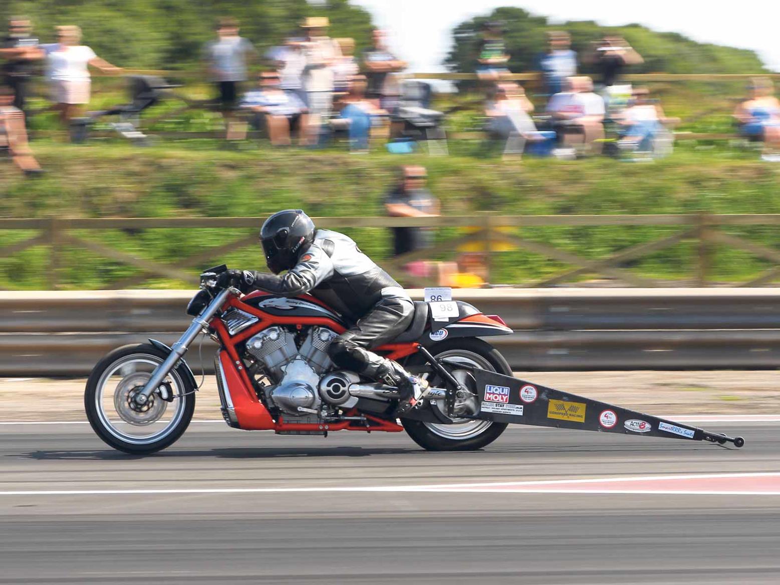 Recently-saved Melbourne Raceway transformed by £180,000 in donations | MCN