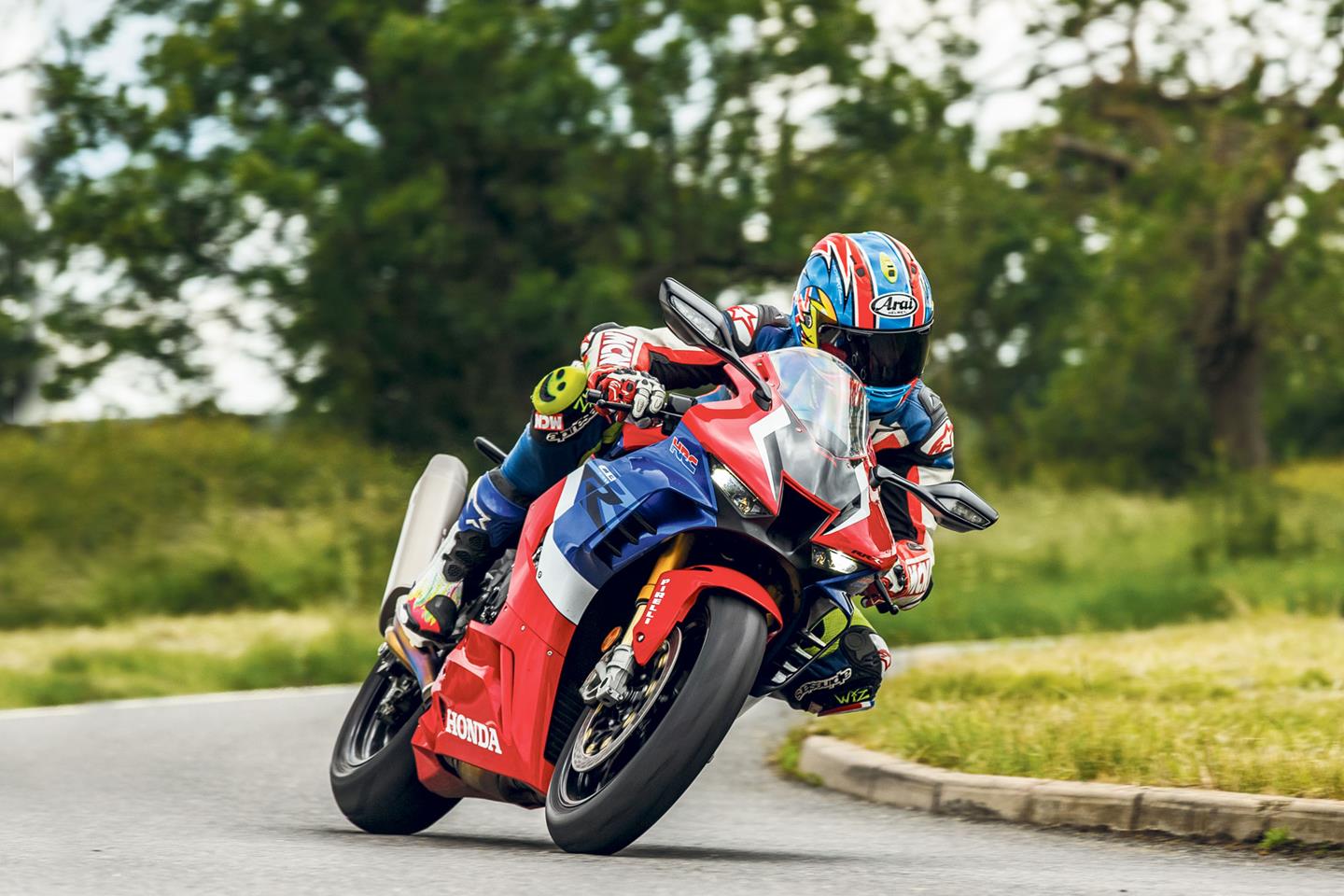 HONDA CBR1000RR-R FIREBLADE SP (2020 - on) Review | MCN