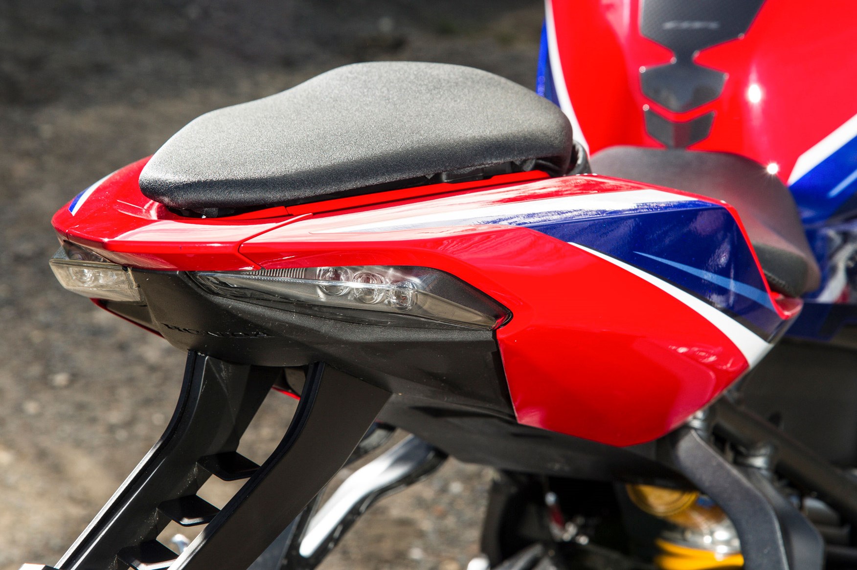 HONDA CBR1000RR-R FIREBLADE SP (2020-on) Review