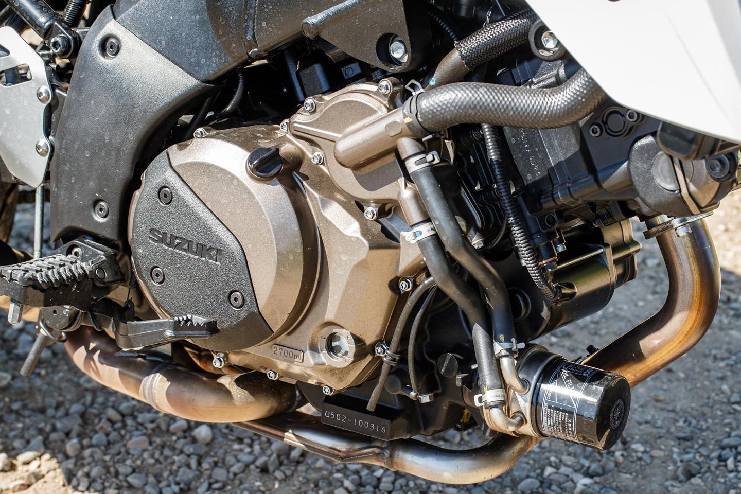 SUZUKI DL1050 V-STROM (2020 - on) Review | MCN