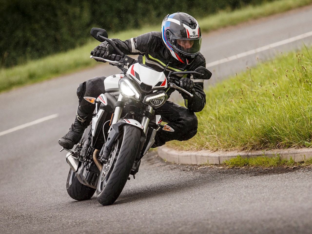 TRIUMPH STREET TRIPLE 660 S (2020 - on) Review | MCN