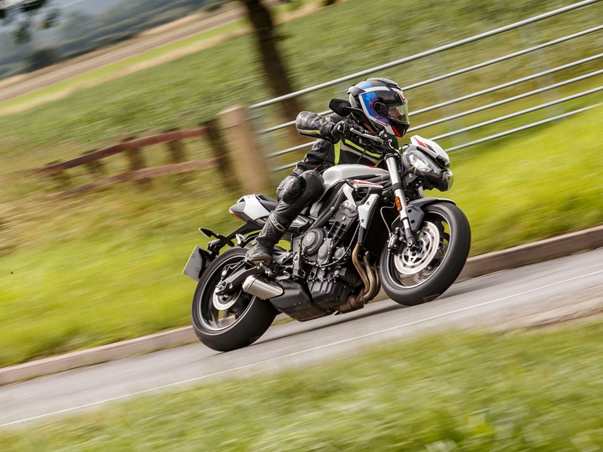 TRIUMPH STREET TRIPLE 660 S (2020 - on) Review | MCN