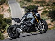 DUCATI DIAVEL 1260 S 2019 on Review DUCATI DIAVEL 1260 S 2019 on Review