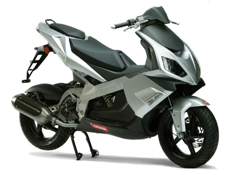 Sportiest moped ever? | MCN