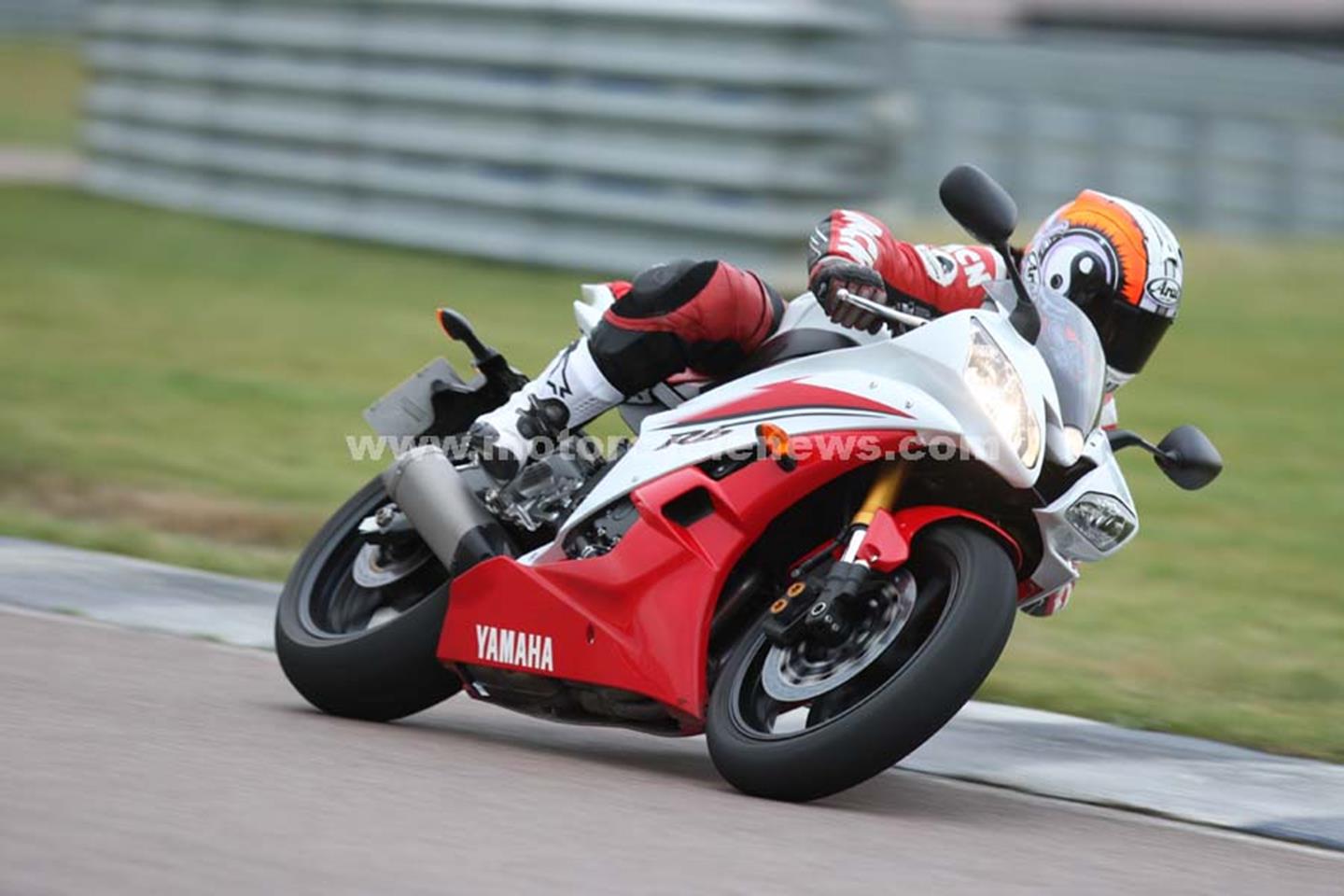 Gallery: 08 R6 v 07 R6 | MCN