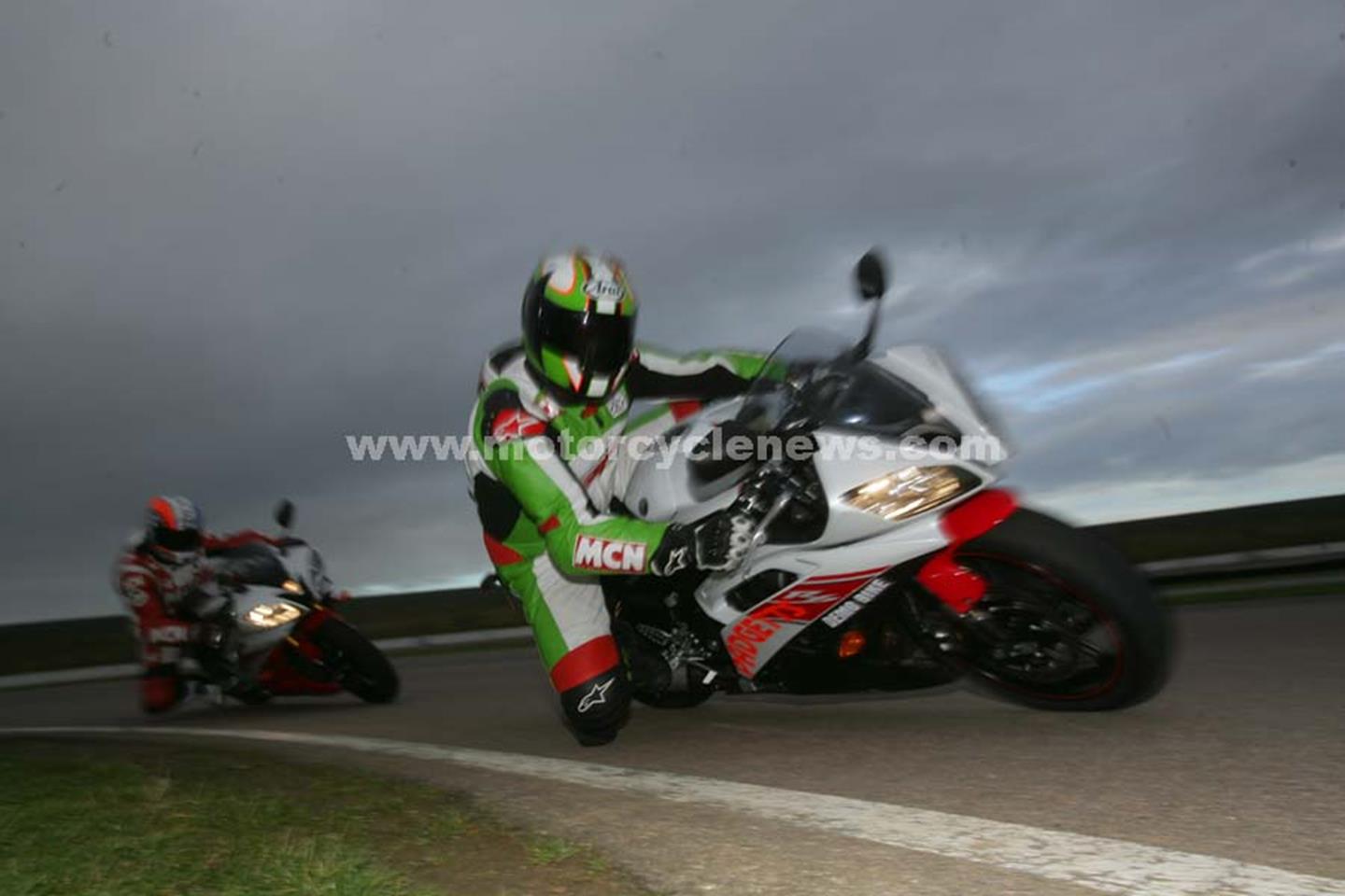 Gallery: 08 R6 v 07 R6 | MCN