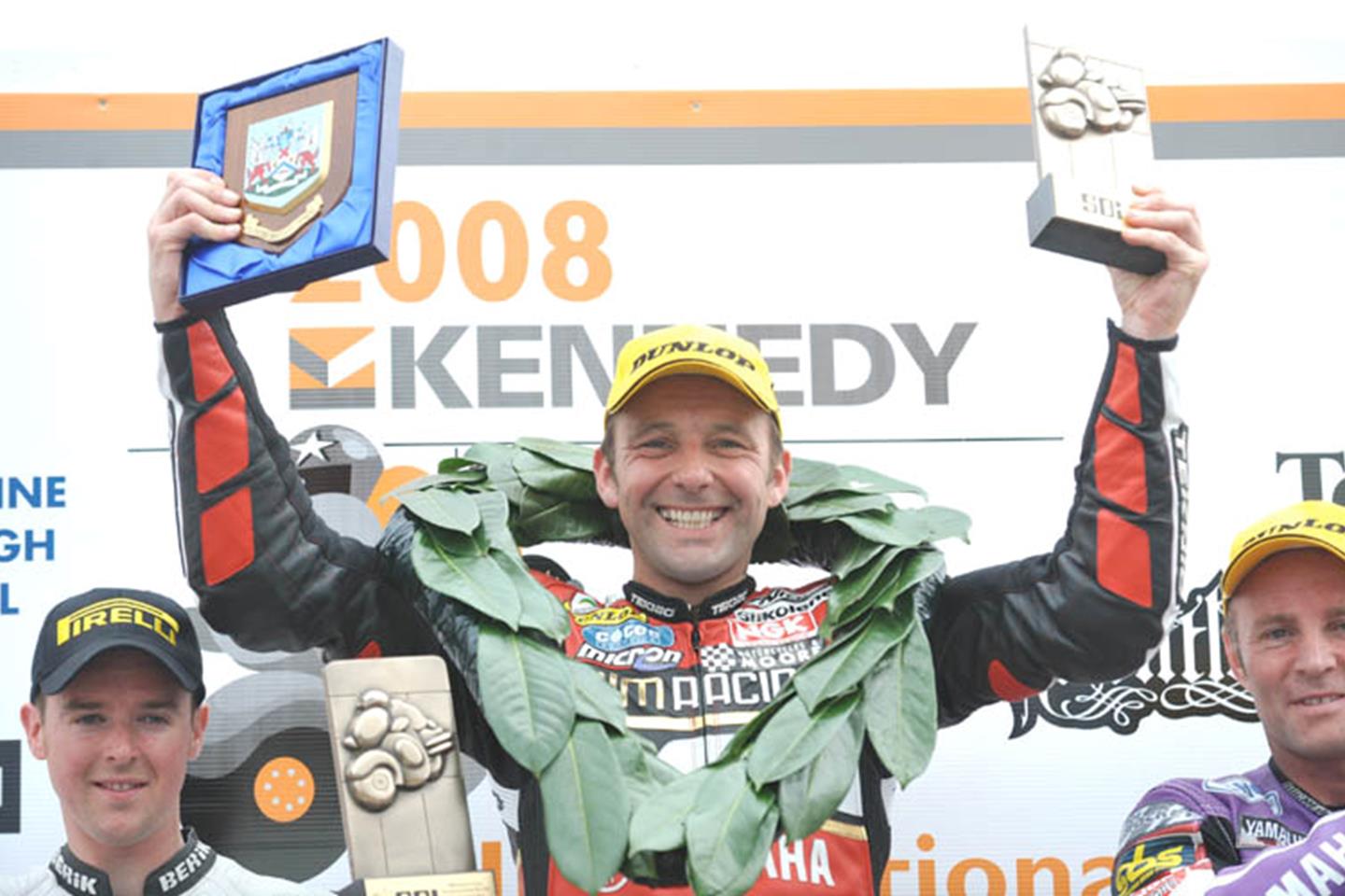 North West 200: Steve Plater secures hat-trick whilst Dunlop brothers ...