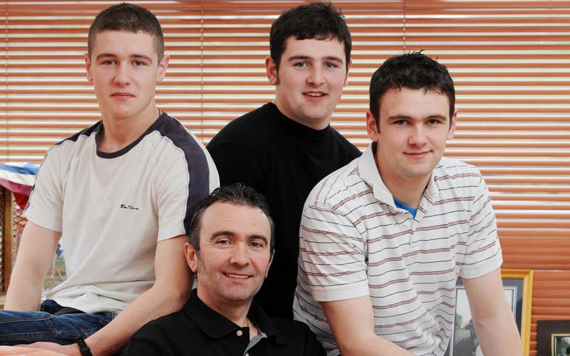 Isle of Man TT: Dunlop brothers won't race as a mark of respect for ...