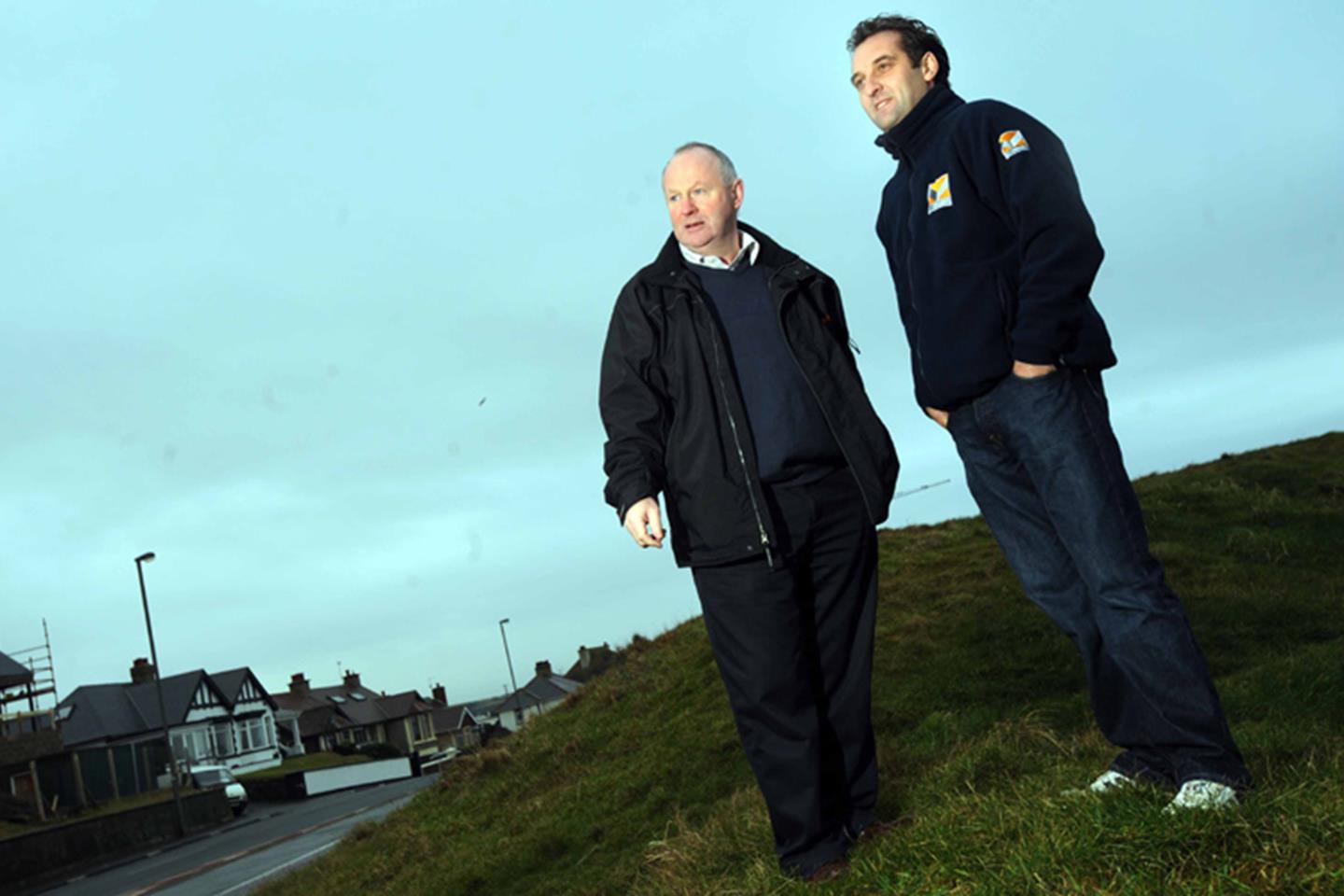 Michael Rutter in NW200 course inspection | MCN