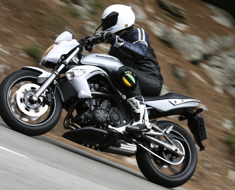 KAWASAKI ER-6N (2009-2011) Review | Speed, Specs & Prices | MCN