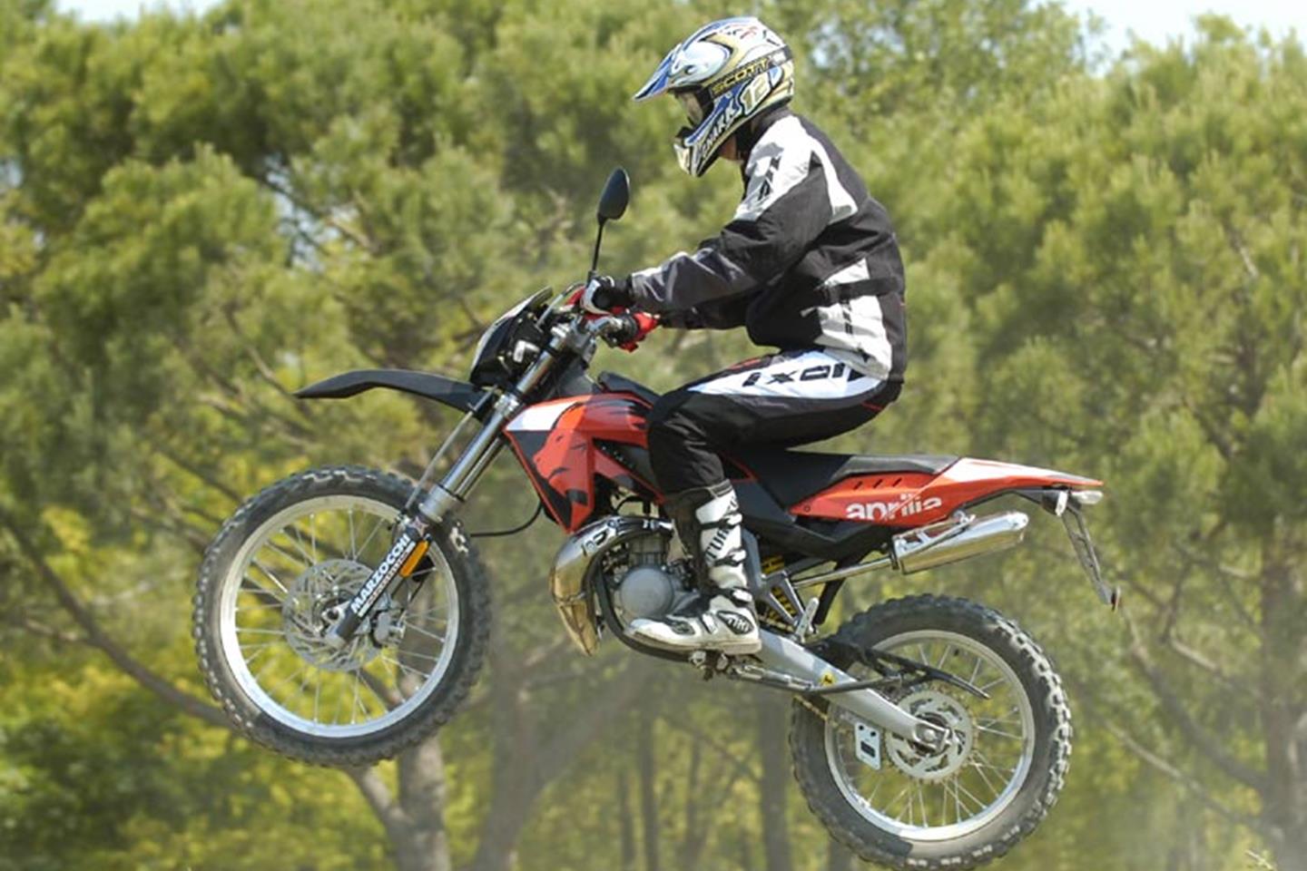 APRILIA RX50 (2006-2012) Review | Speed, Specs & Prices | MCN