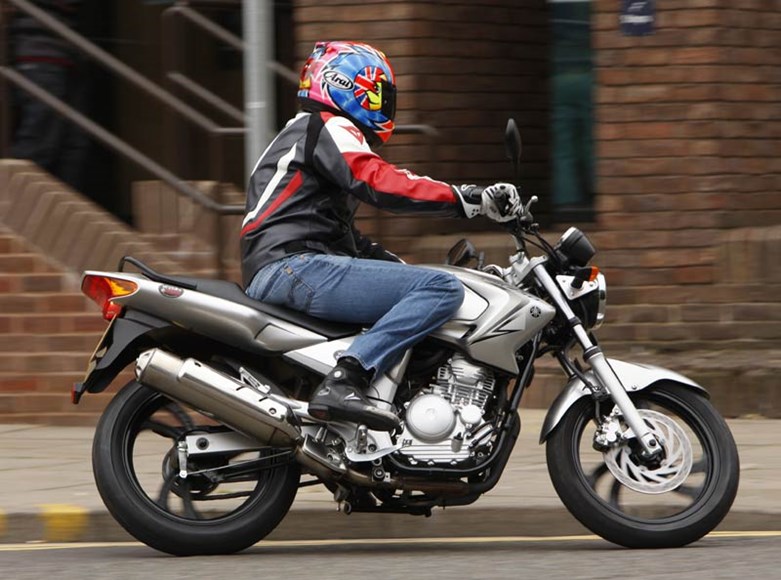 YAMAHA YBR250 (2009-on) Review | Speed, Specs & Prices | MCN