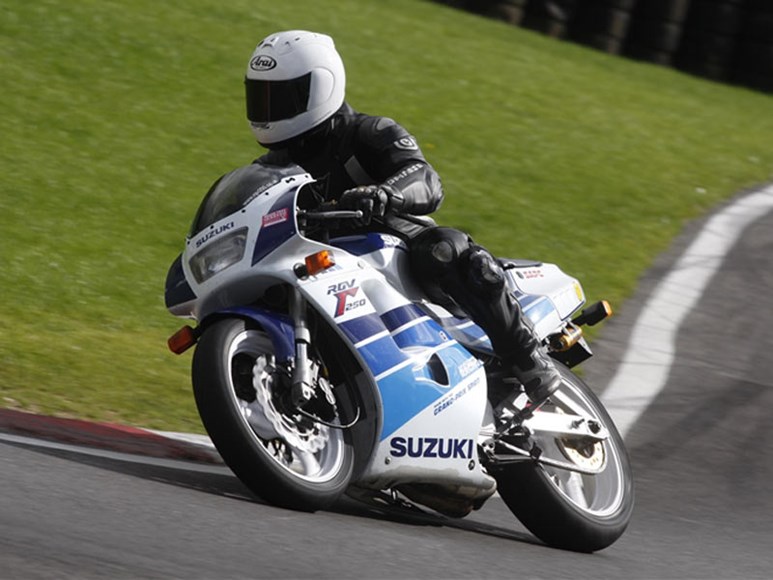 Suzuki RGV250 (1987-1997) review & used buying guide | MCN