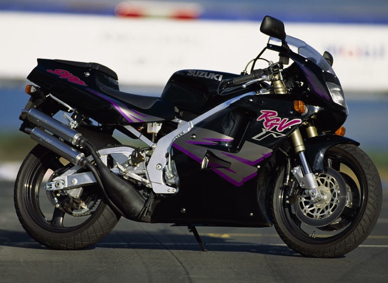 Suzuki RGV250 (1987-1997) review & used buying guide | MCN