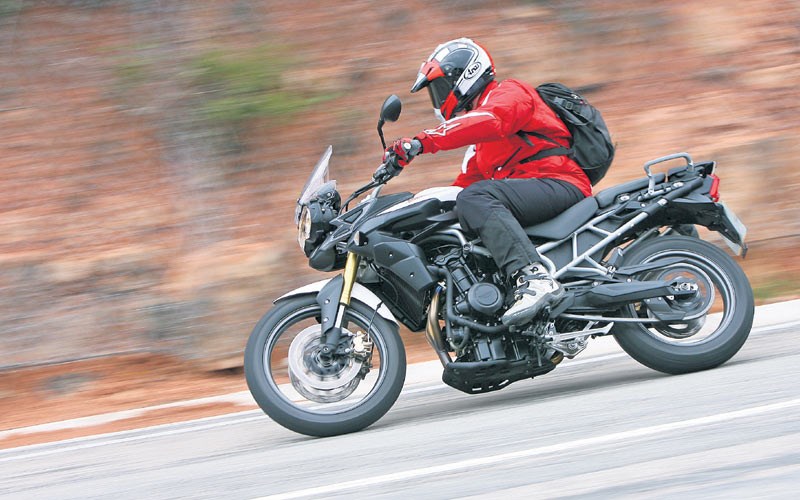 TRIUMPH TIGER 800 (2010-2014) Review | Specs & Prices | MCN