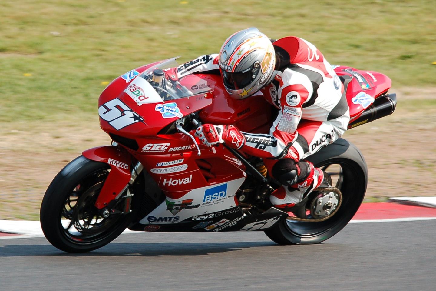 BSB action at Brands Hatch | MCN