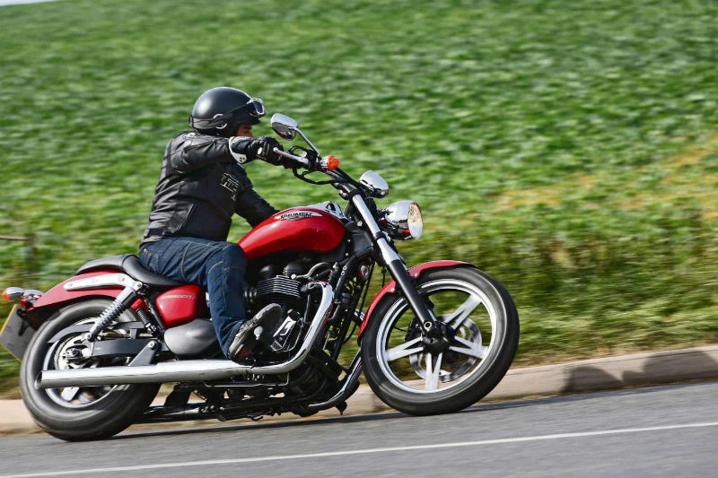 TRIUMPH SPEEDMASTER (2011-2017) Review | Specs & Prices | MCN
