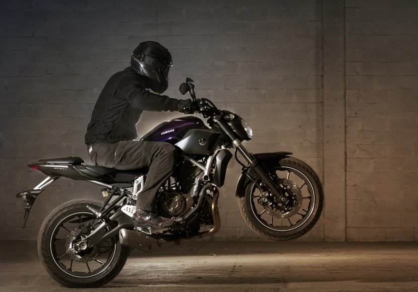 YAMAHA MT-07 (2014-2018) Review | Speed, Specs & Prices