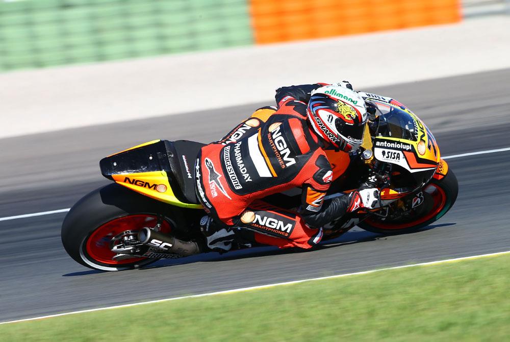 Loris Baz kicks off MotoGP career in Spain | MCN