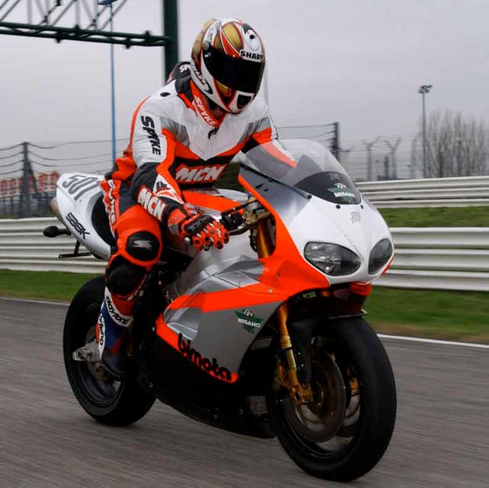 BIMOTA SB8R (1999-2000) Review | Speed, Specs & Prices | MCN