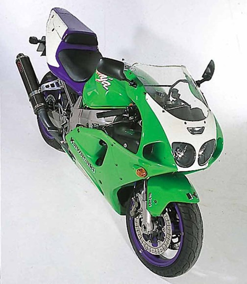 Kawasaki ZX-7R (1996-2003) Review | Speed, Specs & Prices | MCN