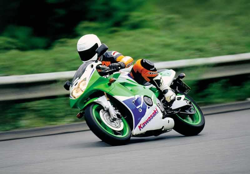 KAWASAKI ZXR400 (1995-1998) Review | Specs & Prices | MCN