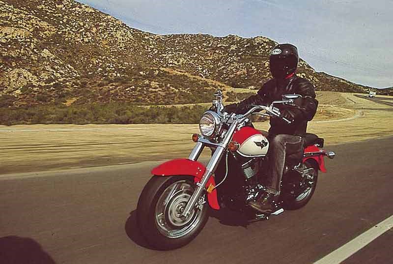 KAWASAKI VN800 CLASSIC (1996-2004) Motorcycle Review | MCN