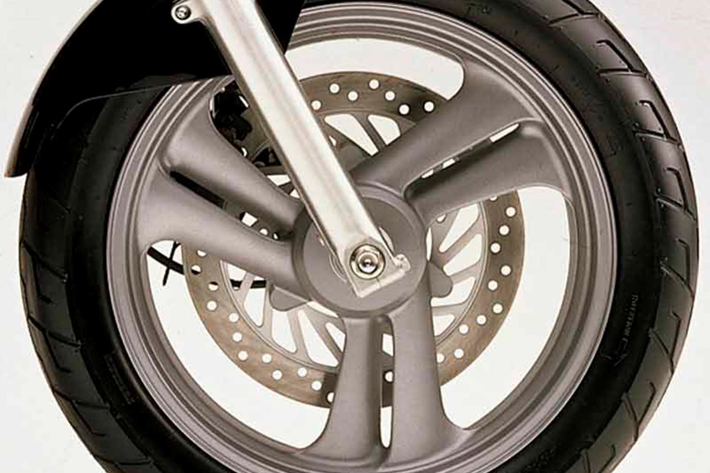 HONDA NTV650 (1988-1997) Review | Speed, Specs & Prices | MCN