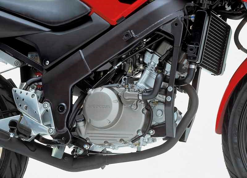 HONDA CBR125R (2004-2010) Review | Speed, Specs & Prices | MCN