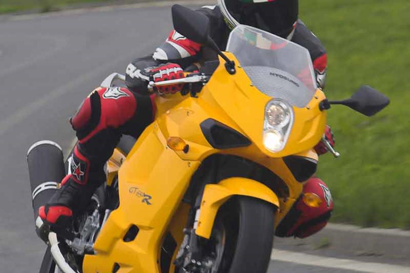 HYOSUNG GT650 COMET (2004-on) Review | Specs & Prices | MCN